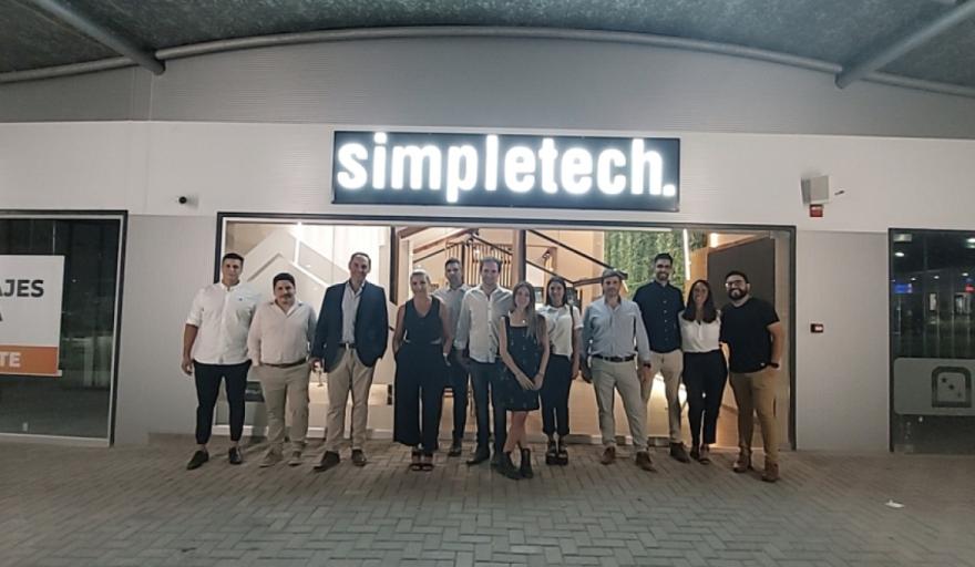 Simpletech abrió un nuevo local en Maipú para ofrecer soluciones ...
